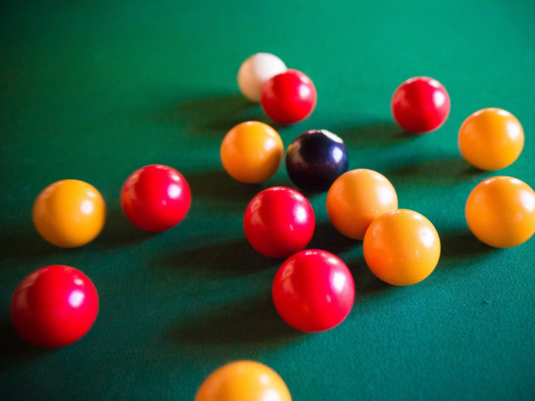 Snooker Ball Sets: Sizes, Colors, and Materials - Billiards Base