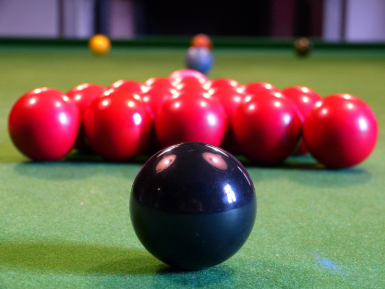 Snooker Ball Sets: Sizes, Colors, and Materials - Billiards Base